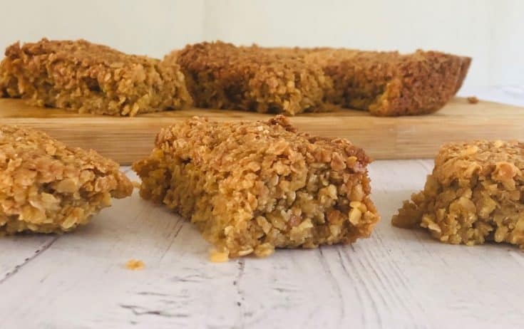 How To Make Flapjacks {An EASY Flapjack Recipe!} - Liana's Kitchen