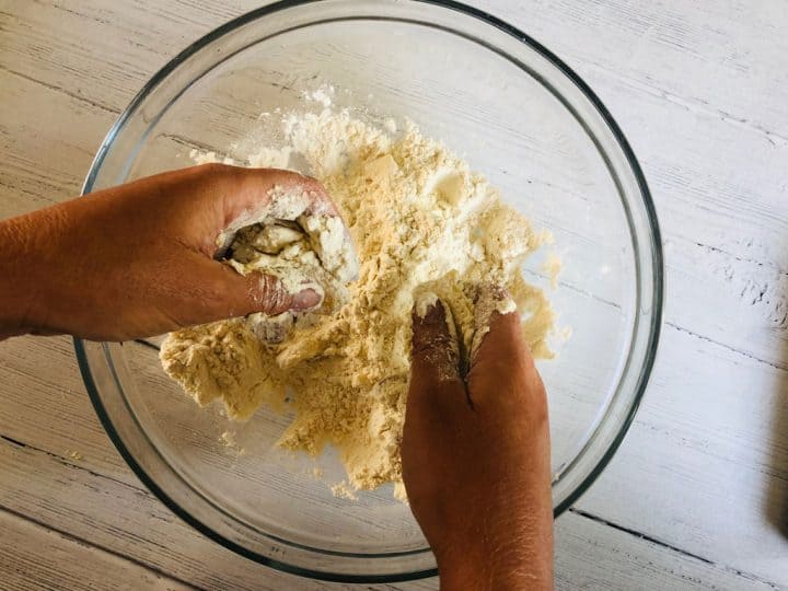 How To Make Scones - An Easy Scone Recipe - Liana's Kitchen