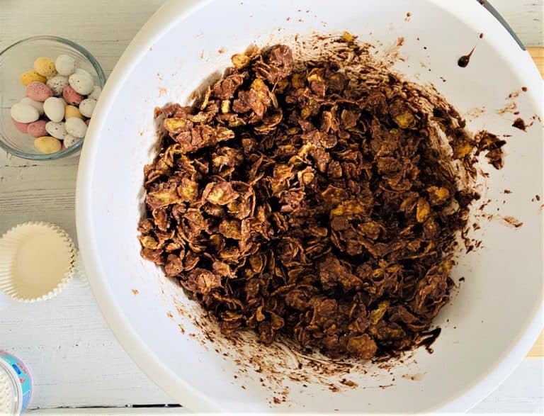 How To Make Chocolate Cornflake Cakes - Liana's Kitchen