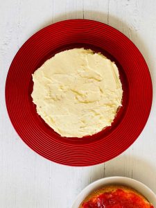 How To Make A Victoria Sponge Cake In Easy Steps - Liana's Kitchen