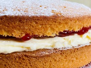 How To Make A Victoria Sponge Cake In Easy Steps - Liana's Kitchen