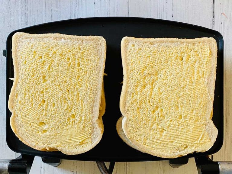 Ham and Cheese Toastie - An Easy (And Tasty!) Recipe To Make At Home ...