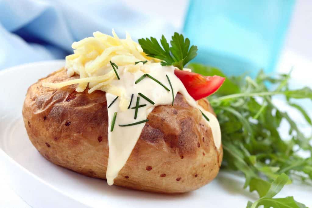 How To Cook Jacket Potatoes In The Microwave - Liana's Kitchen