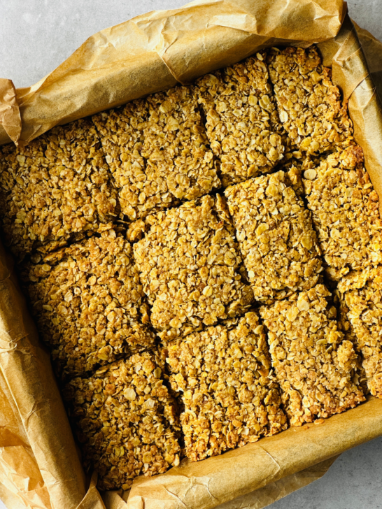 How To Make Flapjacks {An EASY Flapjack Recipe!} - Liana's Kitchen