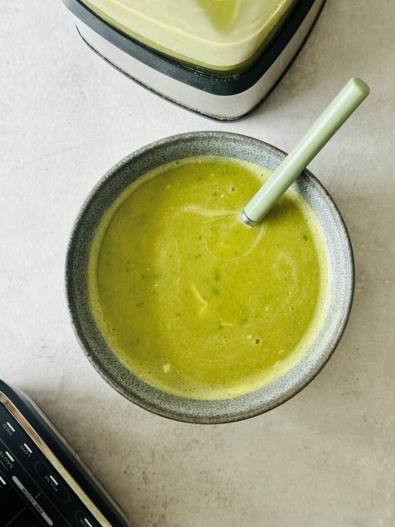 Broccoli and Rocket Soup Maker Soup - Liana's Kitchen