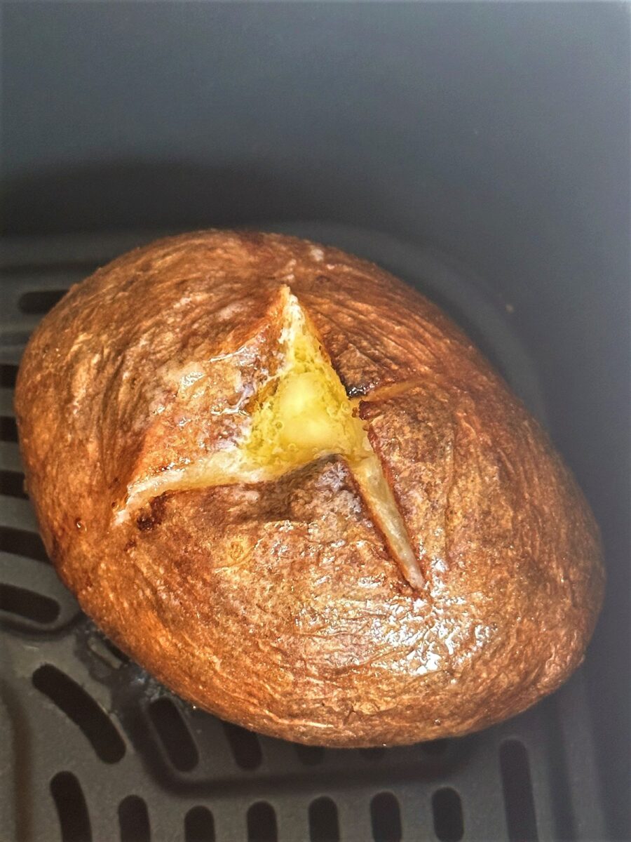 Frozen Jacket Potato In An Air Fryer - Liana's Kitchen