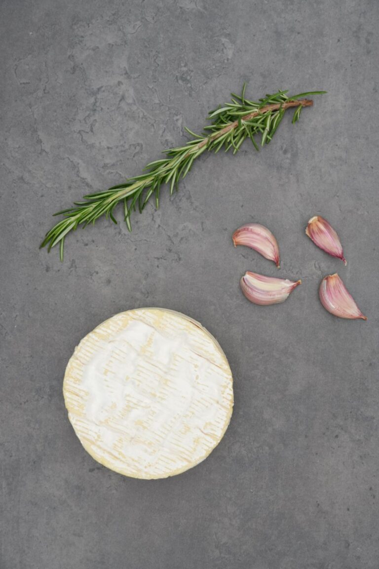 Quick and Easy Air Fryer Camembert - Liana's Kitchen