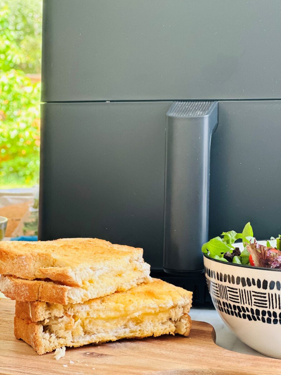 Perfectly Melty Air Fryer Cheese Toastie: A Step-By-Step Guide - Liana ...