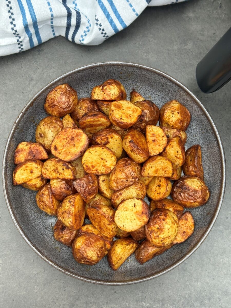 Air Fryer New Potatoes: How To Roast New Potatoes In Any Air Fryer - Liana's Kitchen